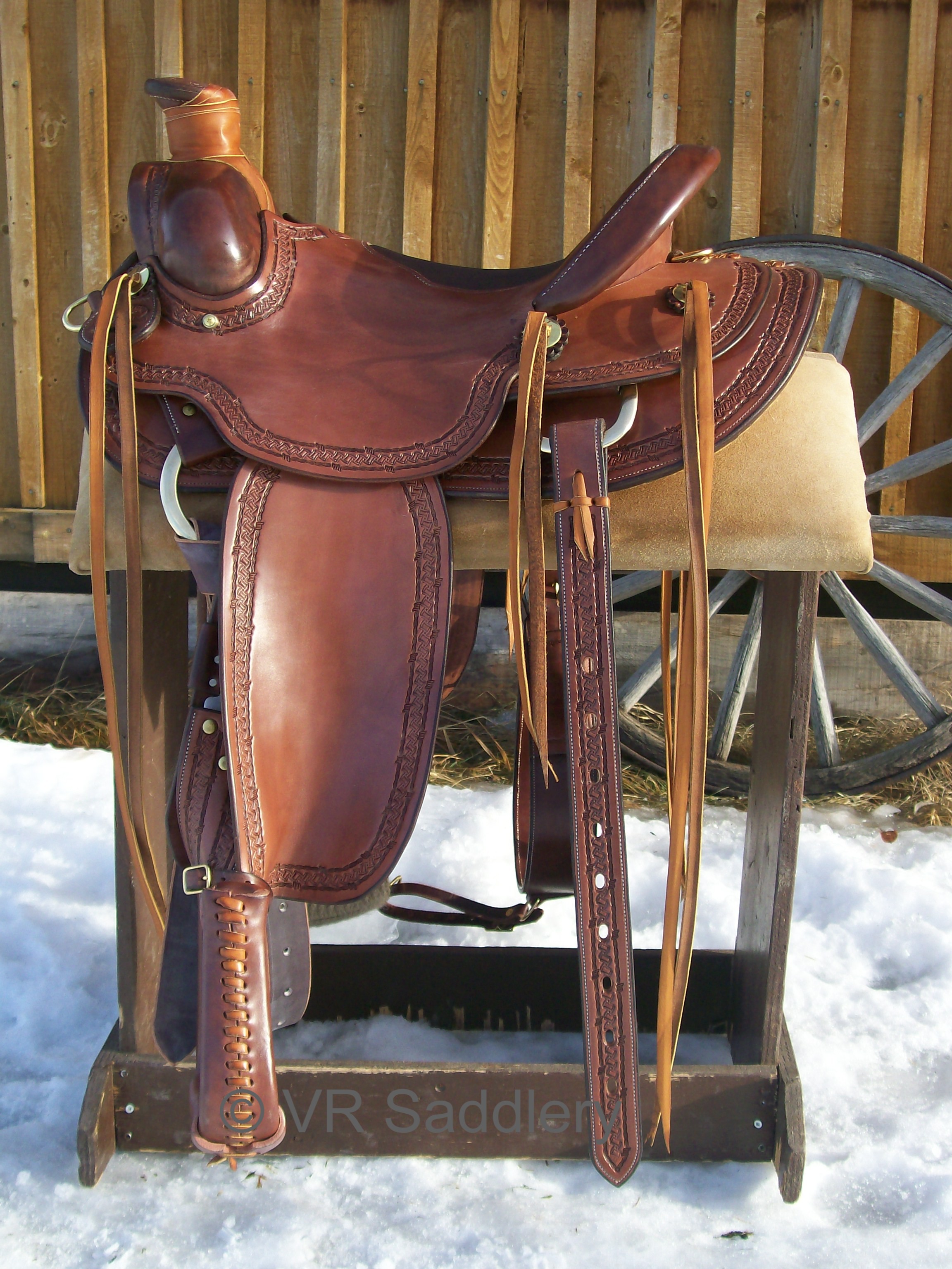 VR Saddlery: Custom western saddle