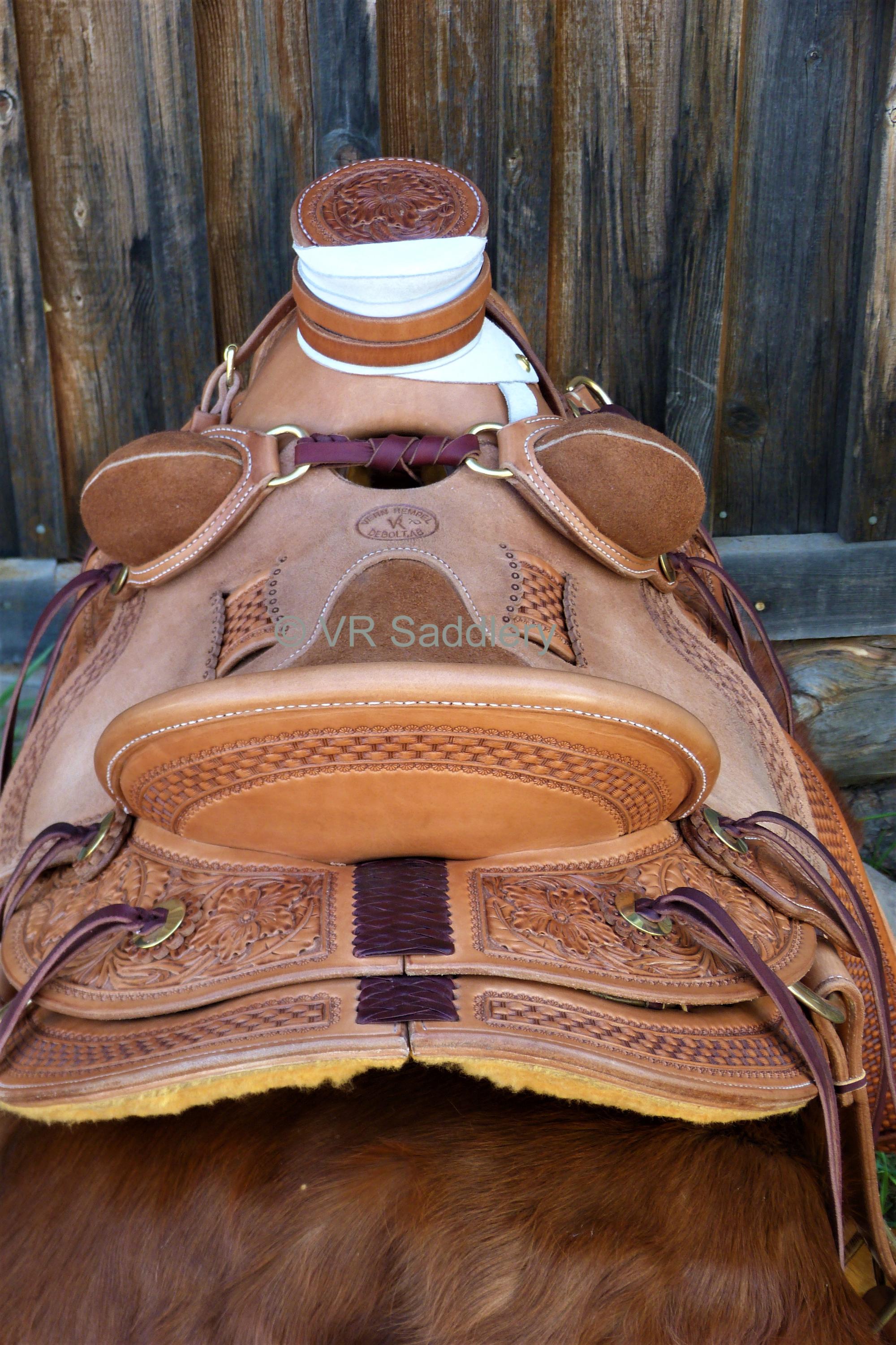 VR Saddlery:Custom western saddle