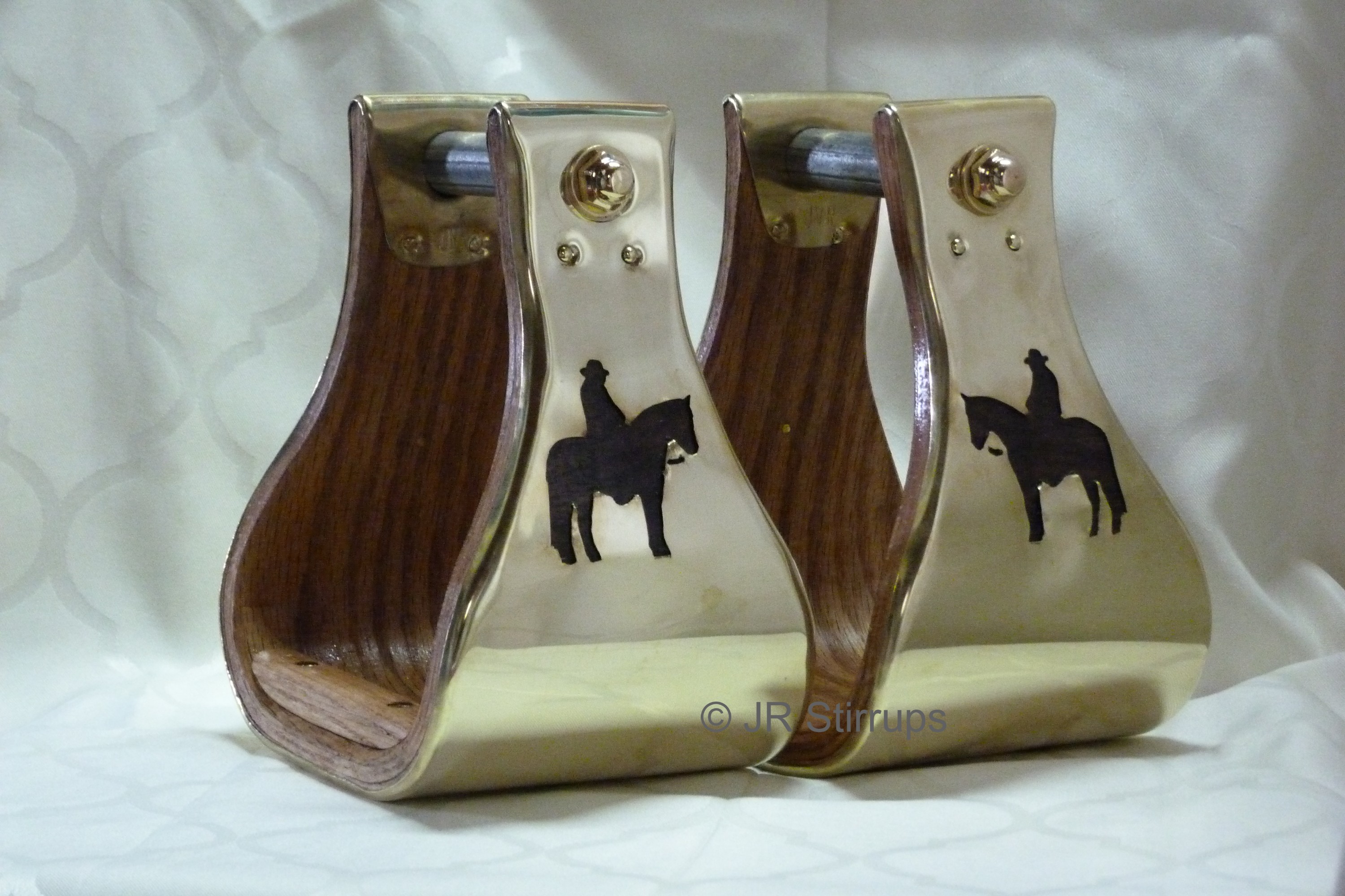 VR Saddlery:Handmade Stirrups