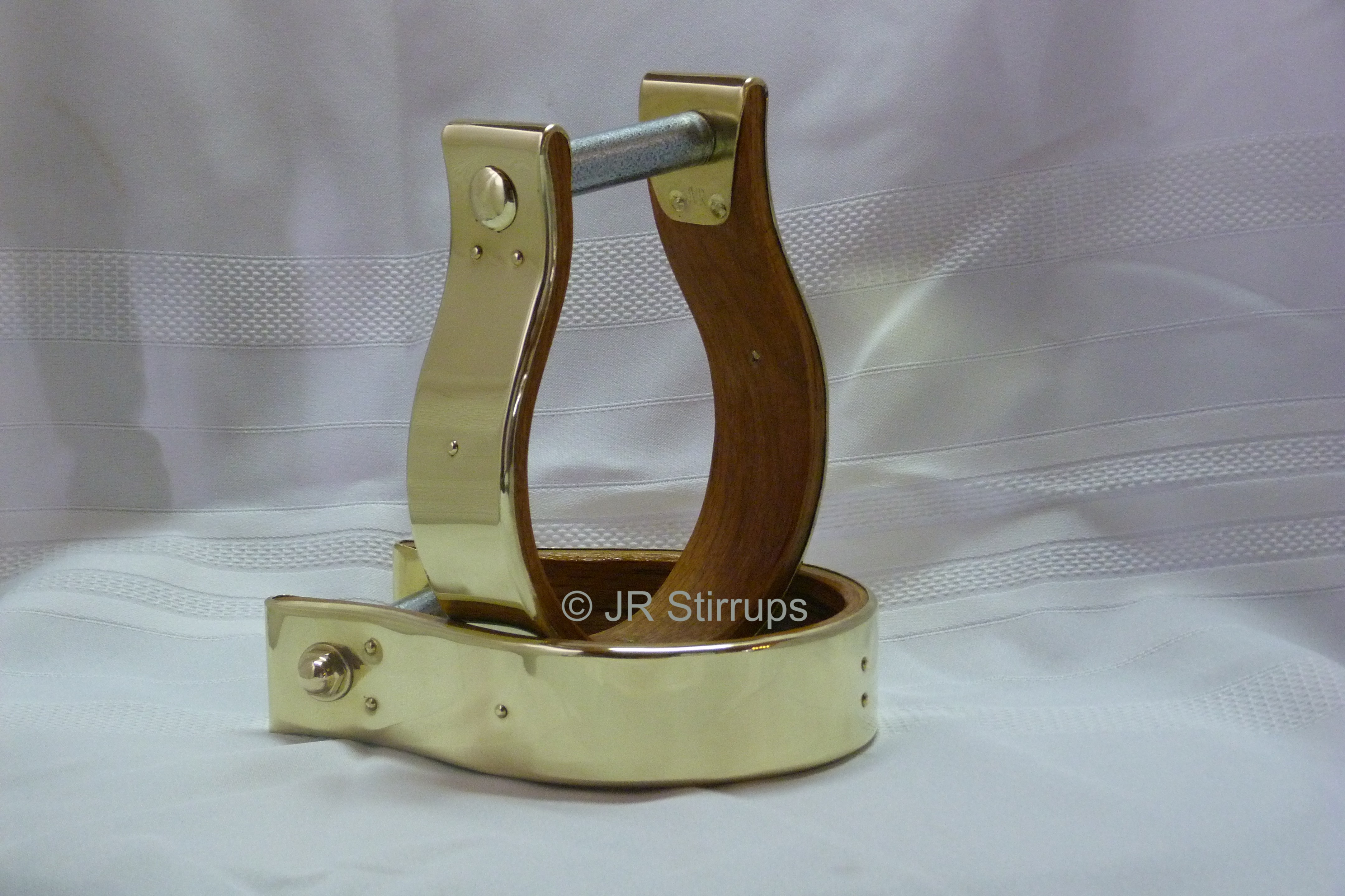 VR Saddlery:Handmade Stirrups